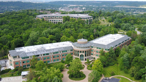 Fidelity Investments - Corporate Office - Rating 4.1 & 39 Votes - 100 ...