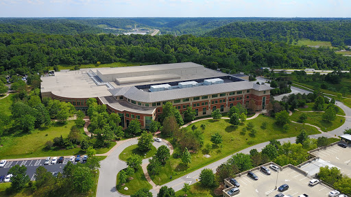 Fidelity Investments - Corporate Office - Rating 4.1 & 39 Votes - 100 ...